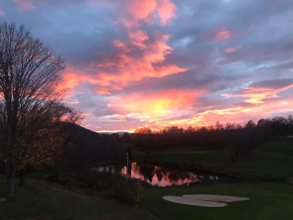 Pub - Crown Point Country Club